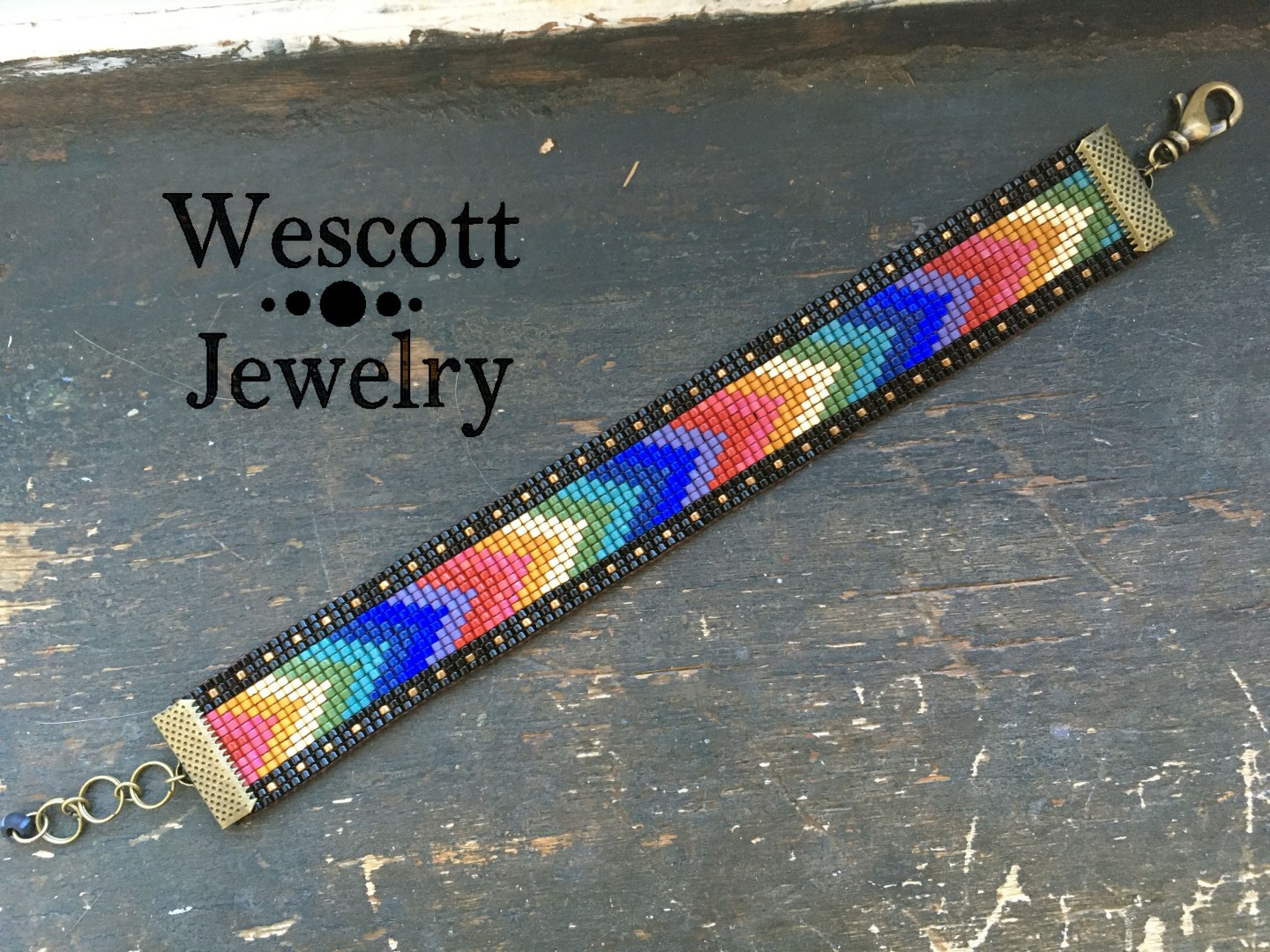 Free Bead Loom Pattern – Rainbow Chevron Ombre with Border | Wescott ...